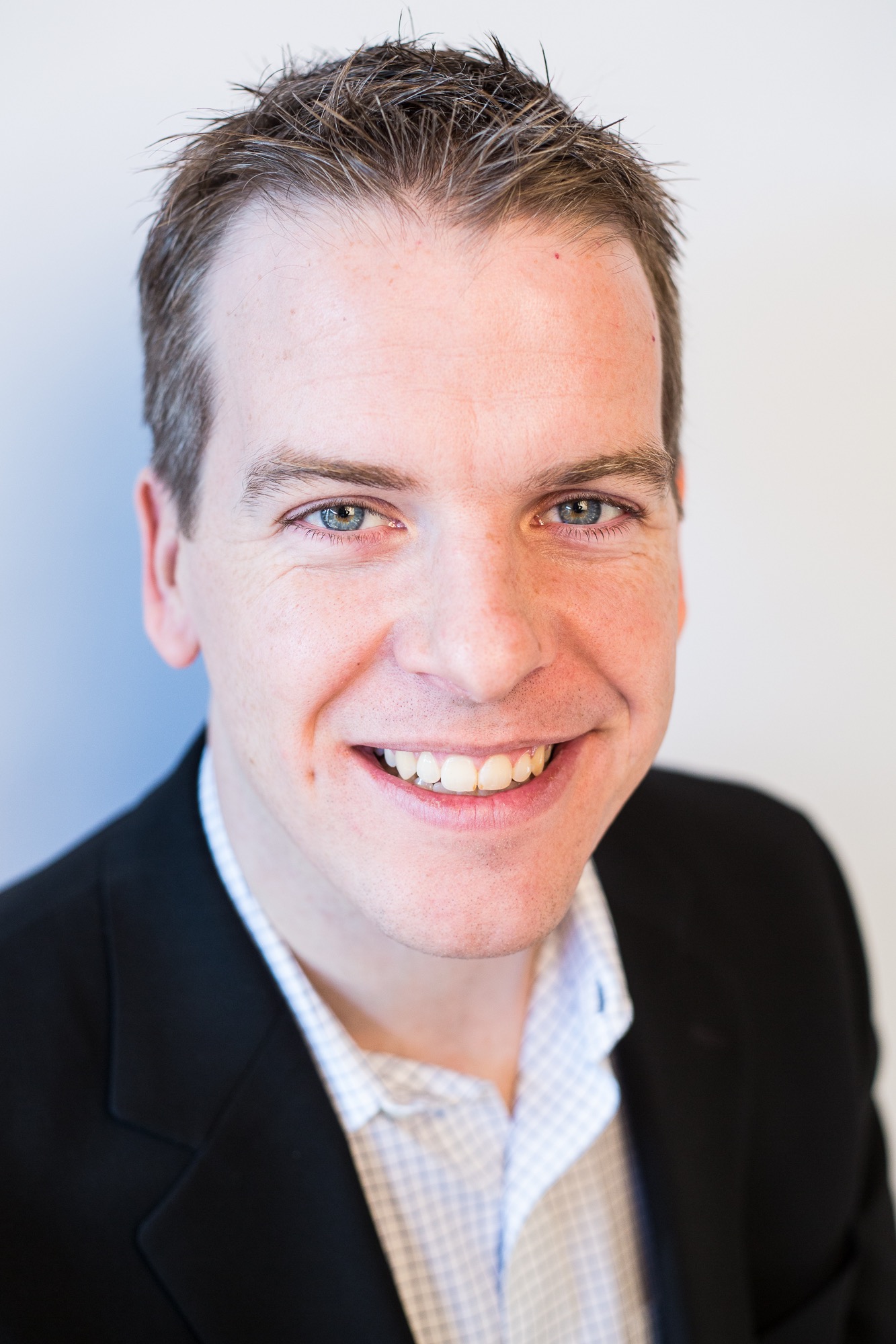 Brendan Howe Headshot - Academy.ca - Academy.ca