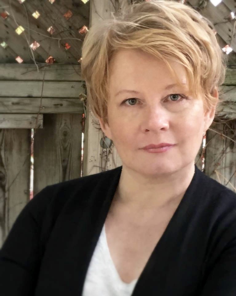 Elizabeth Saunders - Academy.ca - Academy.ca